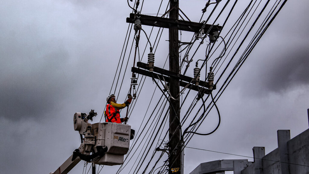 LUMA arregla subestación en Salinas que permitiría energizar Aguirre