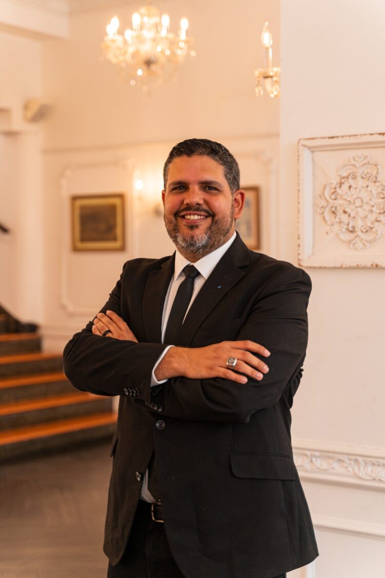 Nuestro Equipo - Periódico La Perla