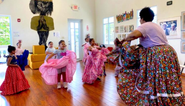 Escuela de Bomba y Plena Rafael Cepeda celebra 50 años