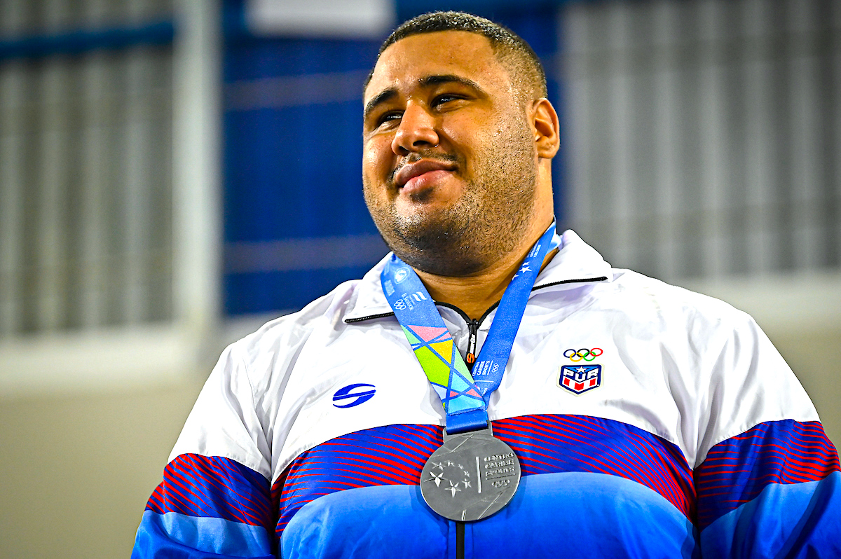 Edgardo López gana plata en el inicio de la lucha olímpica