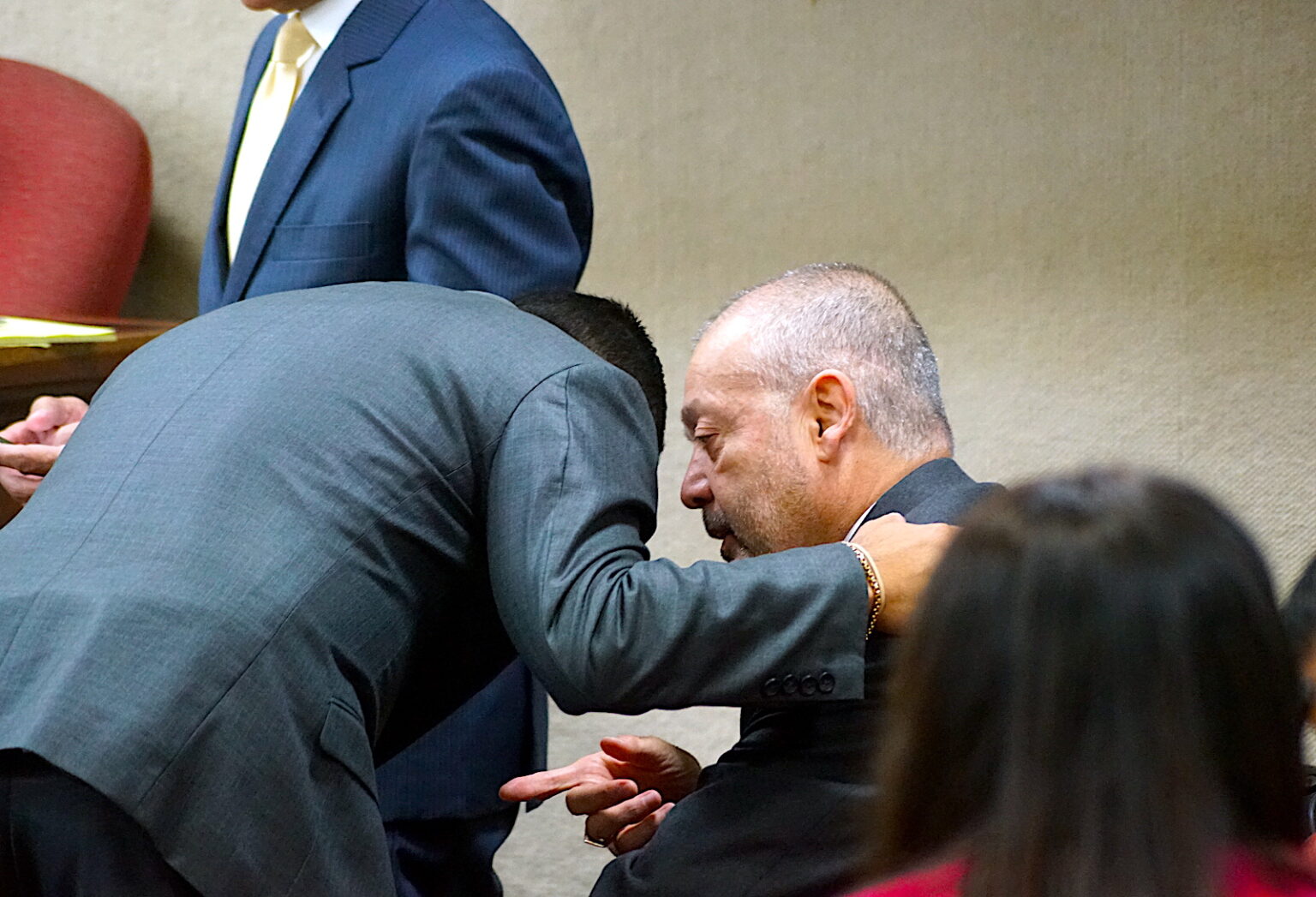 Exempleado que pagó préstamo de Irizarry Pabón: “Nadie me obligó”