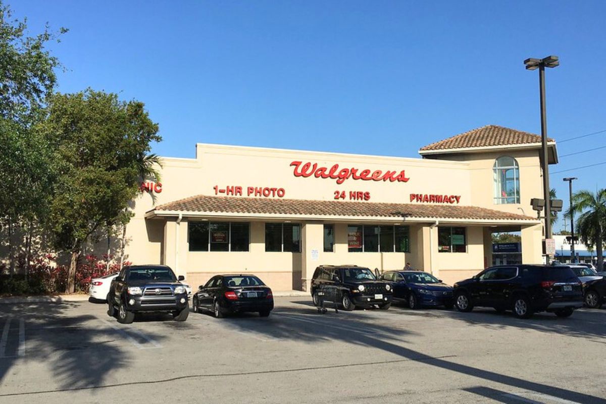 ASES todavía no ha decidido insertar a Walgreens en el Plan Vital