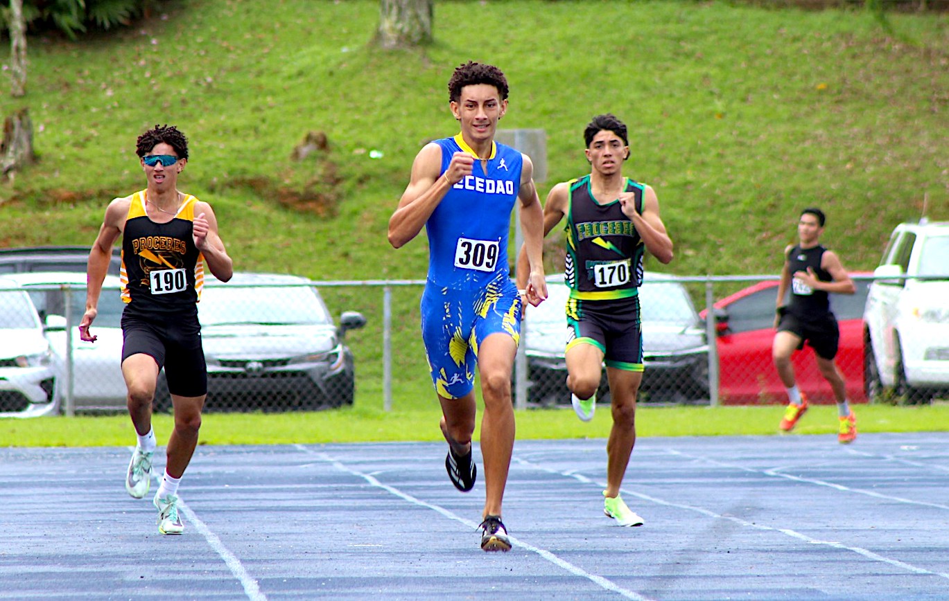 Velocistas de ECEDAO dominan competencias regionales de atletismo